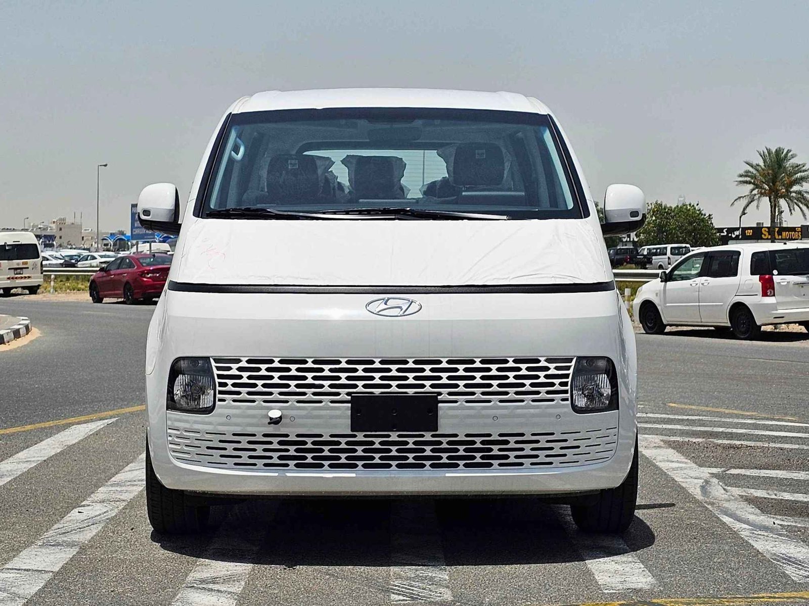 Powerful and Spacious Hyundai Staria 2024 Luxury Turbo – The Ultimate ...