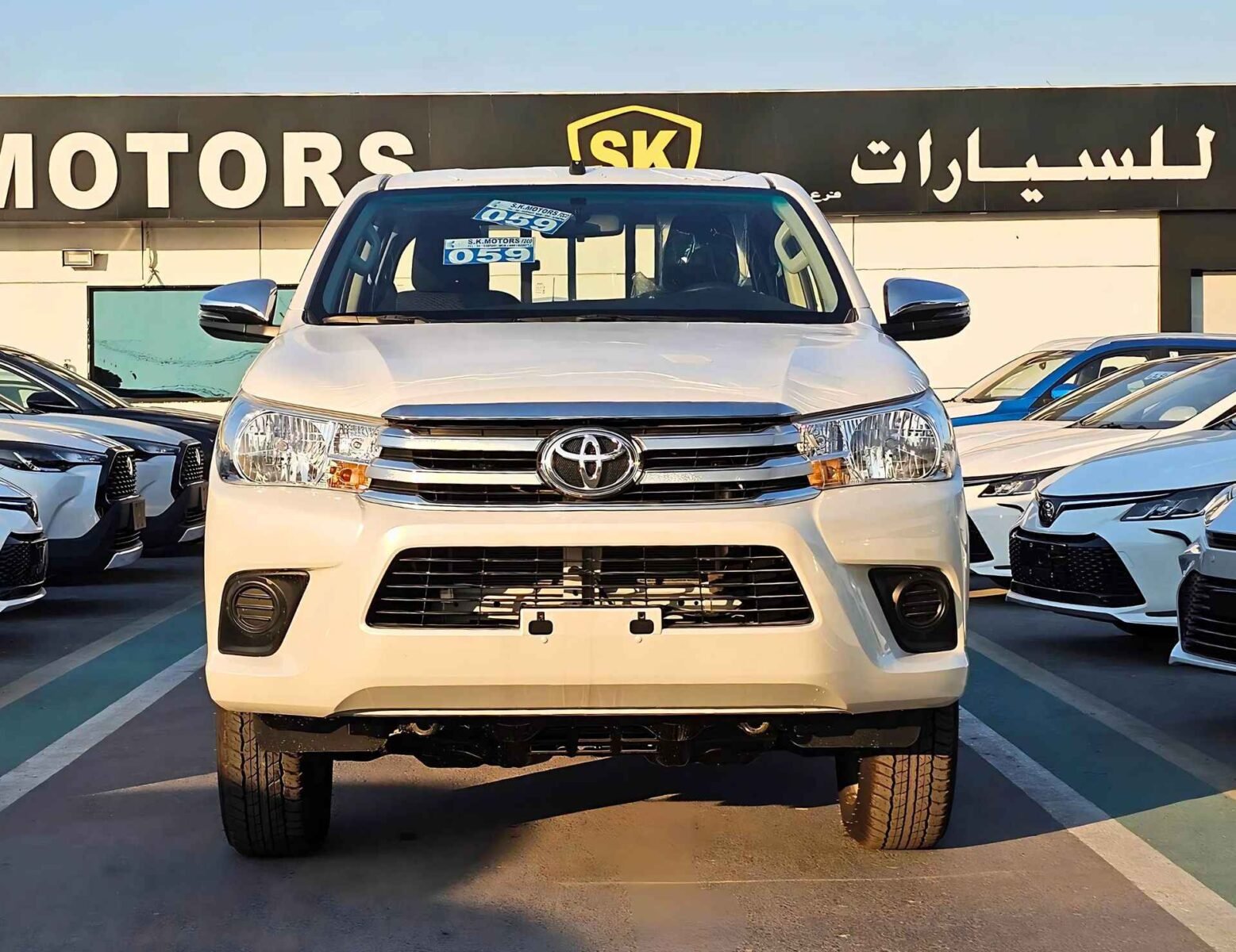 TOYOTA HILUX NORROW 2025 PETROL V4 2.7L A/T - SK Motors Fzco