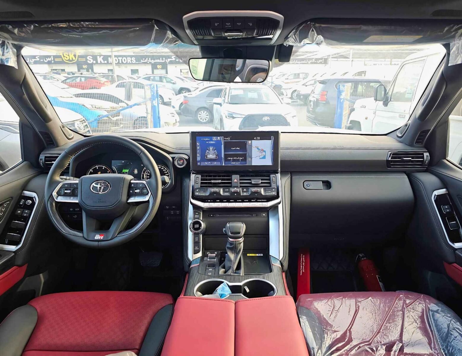TOYOTA LANDCRUISER LC300 GR SPORT 2024 DIESEL V6 3.3L AT - SK Motors Fzco