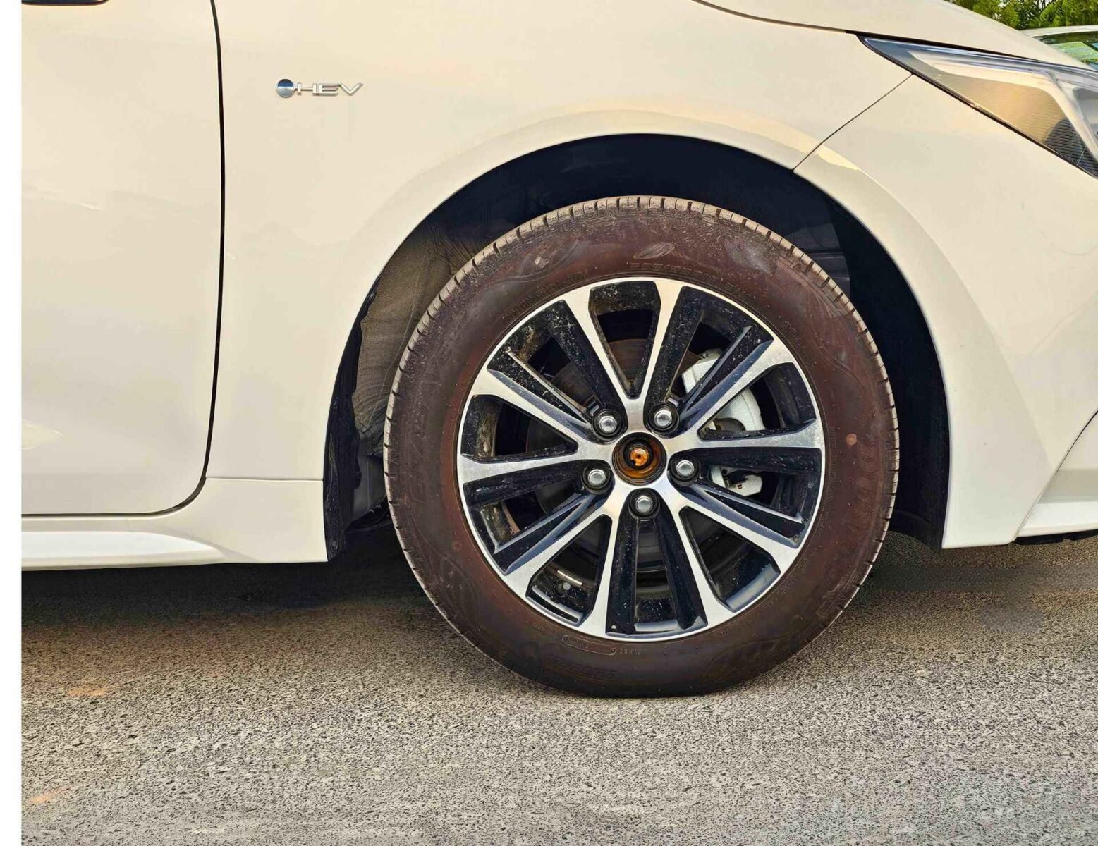 TOYOTA LEVIN HEV LUXURY HYBRID 2025 PETROL 1.8L V4 A/T - SK Motors Fzco